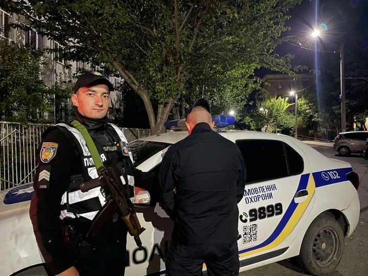 В Мукачеві затримали перехожого з канабісом - uzhgorod24